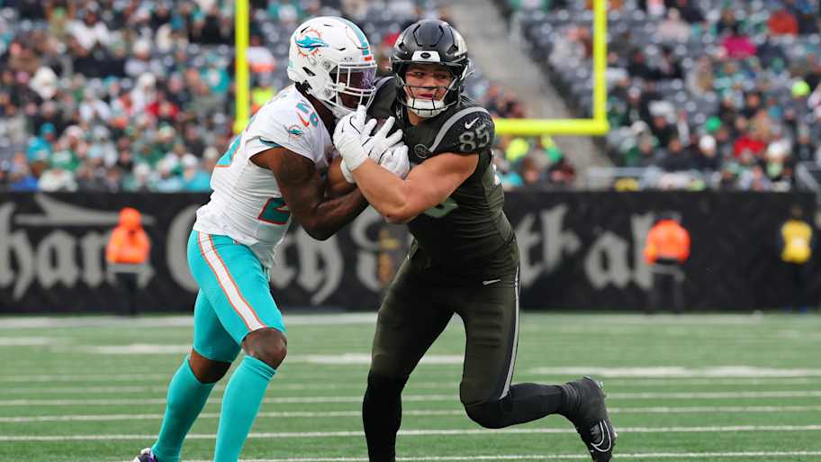 Jets lose 6 for season finale, including rookie Mason Taylor
