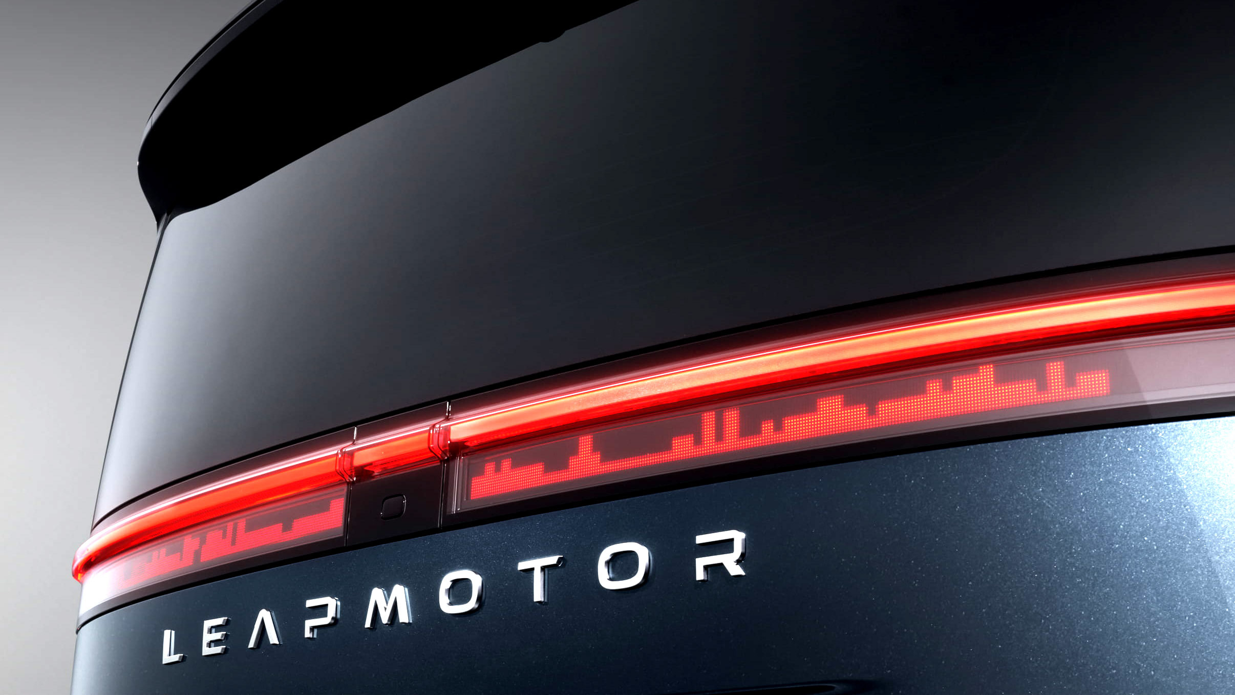 Stellantis’ Chinese partner built a minivan that makes the Pacifica ...