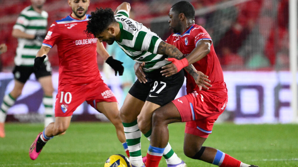 Luis Javier Suárez y Sporting de Lisboa se atascan ante Gil Vicente