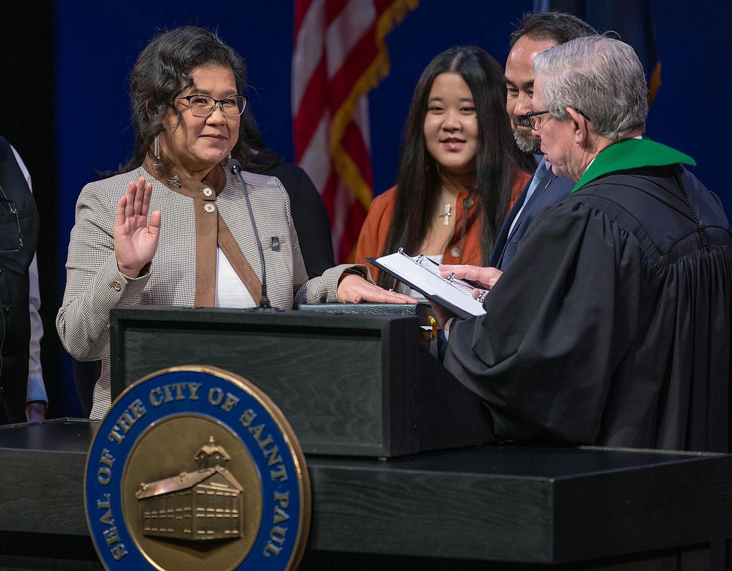 Mayor Kaohly Her pledges to 'always show up' for St. Paul in inaugural ...