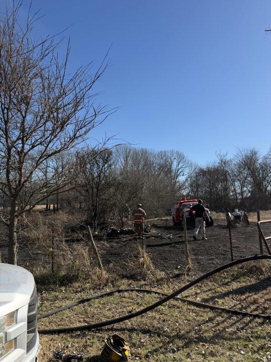 Half acre burns in Grand Saline grass fire, destroying vacant building
