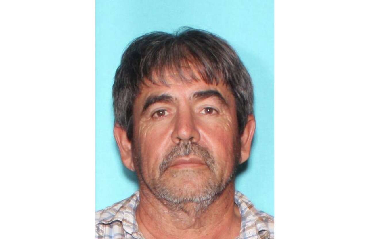 Gov. Abbott urges Mexico to extradite suspect in Texas official's killing