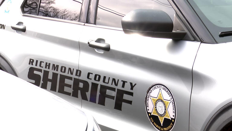 Wrong-way driver dies after crash on Sand Bar Ferry Road
