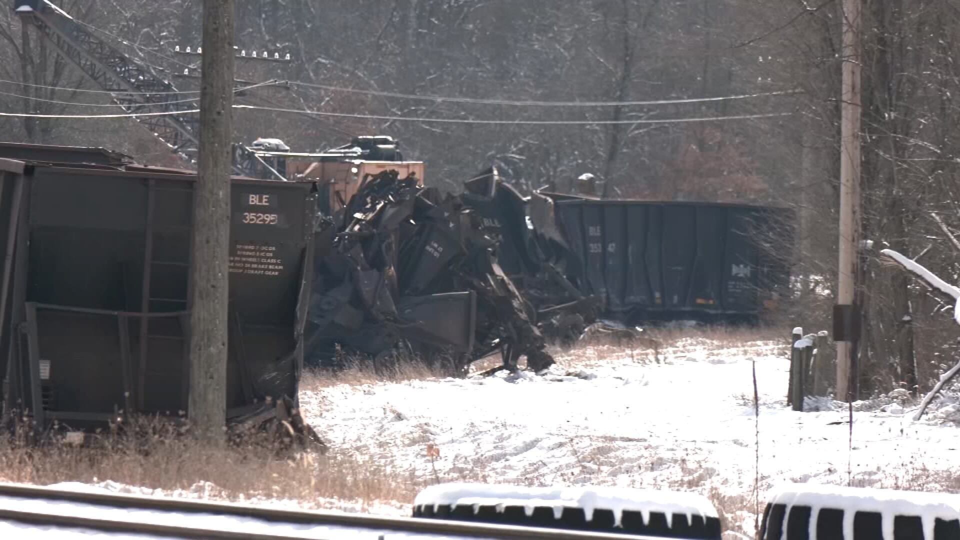 Over 2 dozen train cars derail in Butler County community