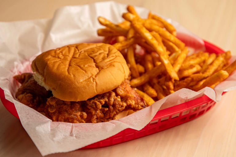 Restaurant with award-winning fried chicken aiming to open in Denham ...
