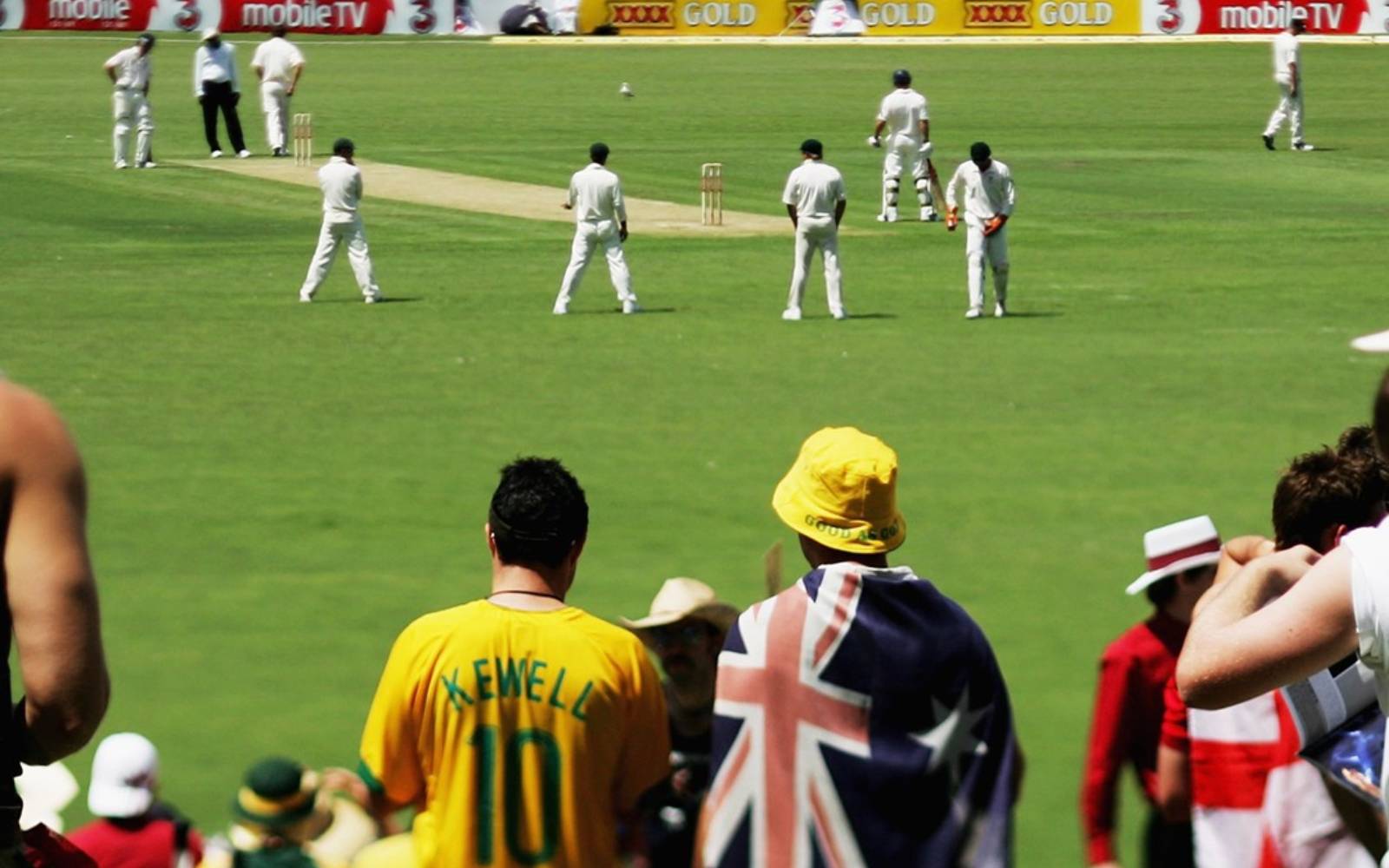 Police boost security for Sydney Ashes test after Bondi Beach attack