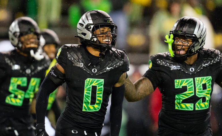 Oregon loses 4-star CB to transfer portal day after advancing to CFP ...