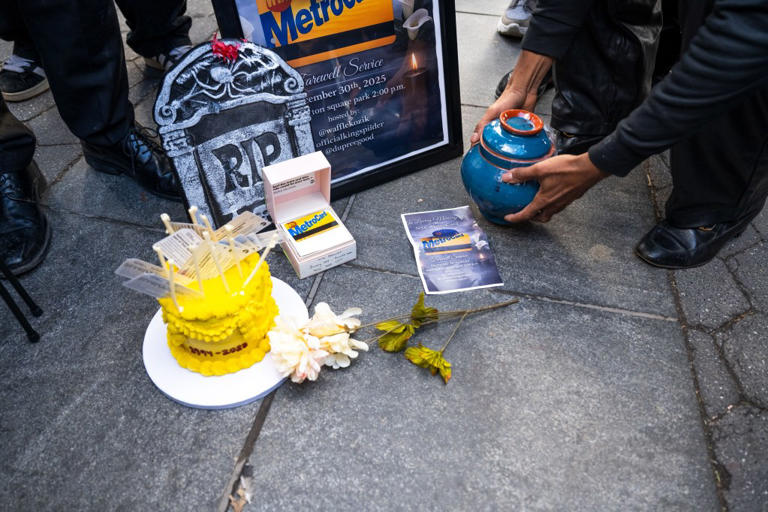 MetroCards being hawked for up to $3,500 on reseller markets: 'piece of ...