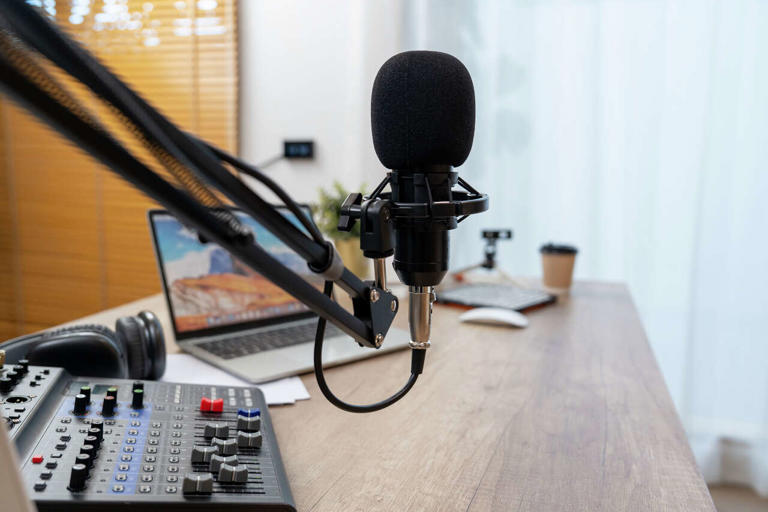 Popular San Antonio radio station seemingly signs off the air with ...