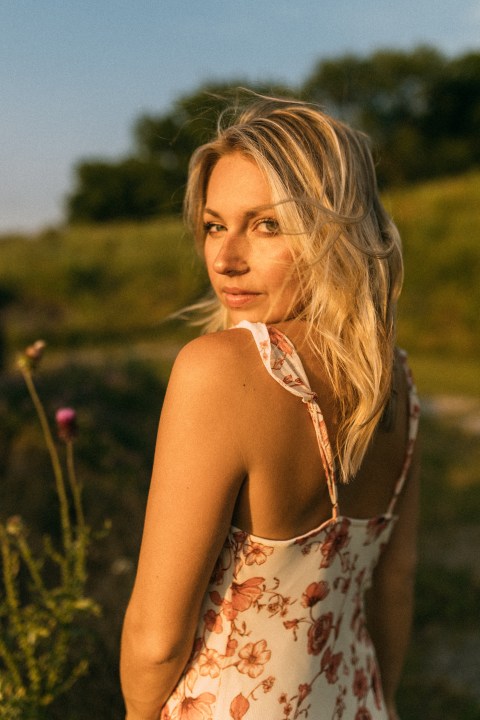 Rochester singer-songwriter Claudia Hoyser enters new era with 'Before ...