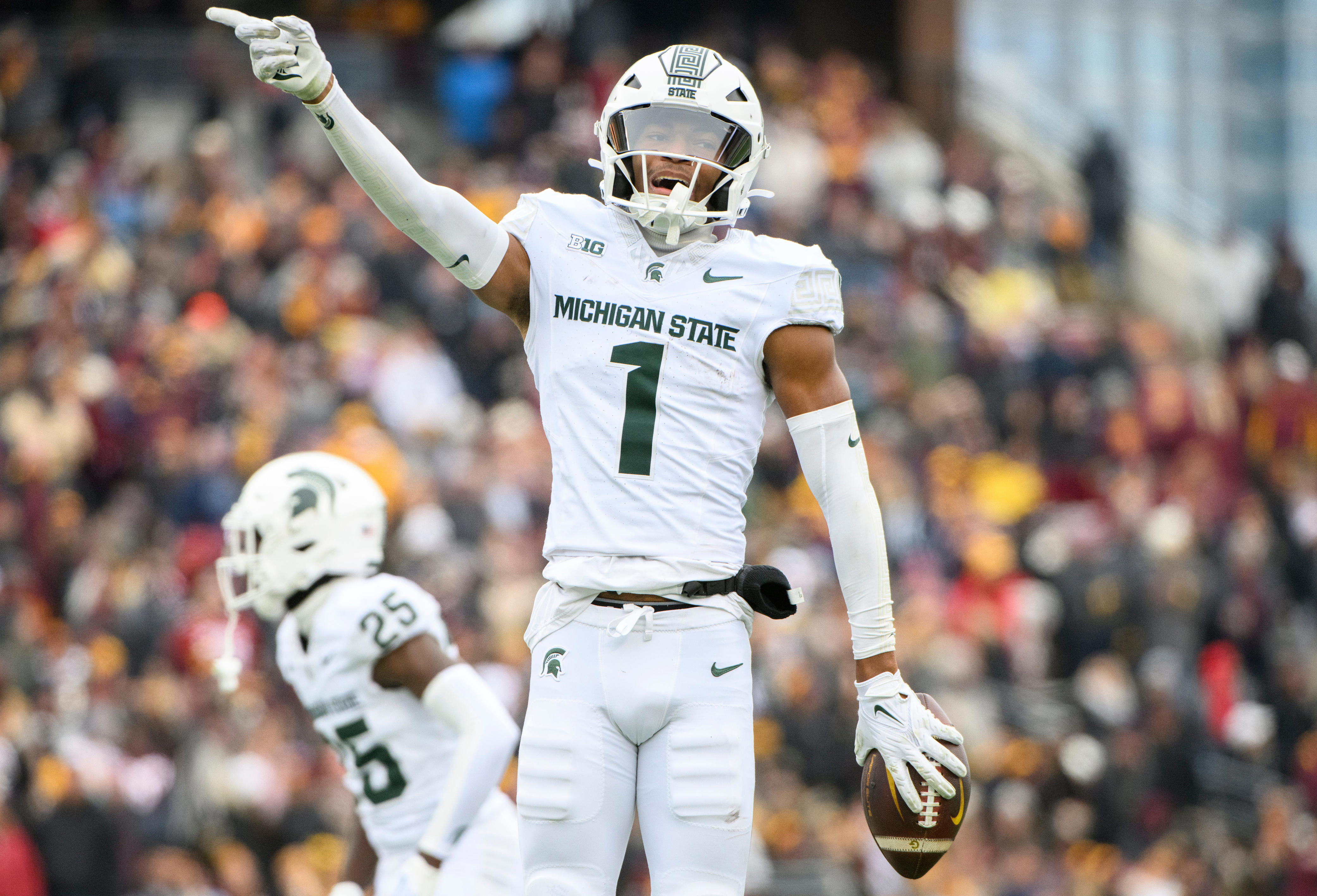 Polarizing former Spartan to enter transfer portal for second time