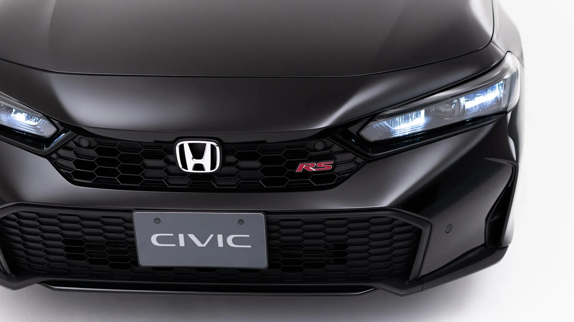 Honda Civic hybrid RS with faux gear shifts and a racing Prelude ...