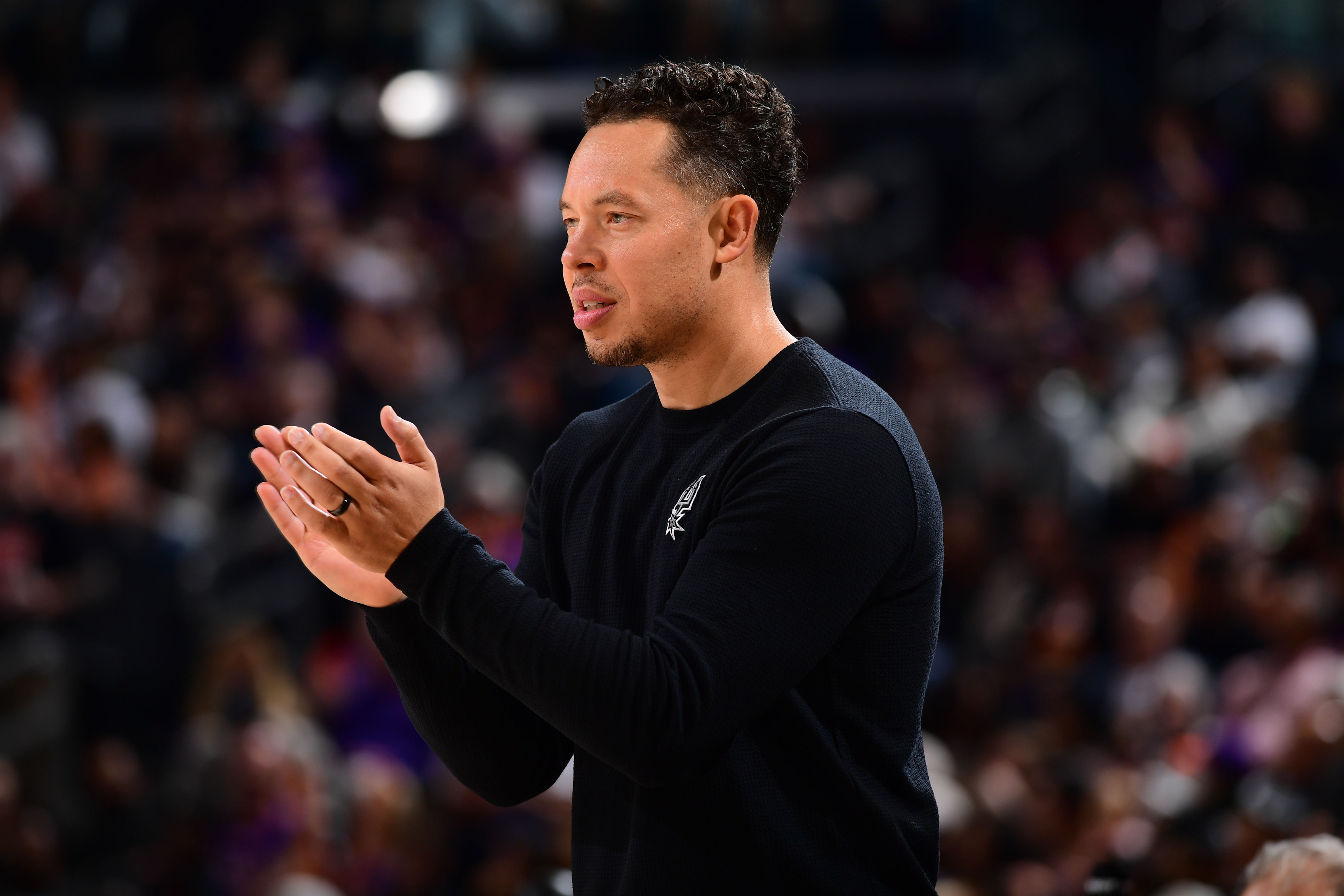 Mitch Johnson named Western Conference coach of the month