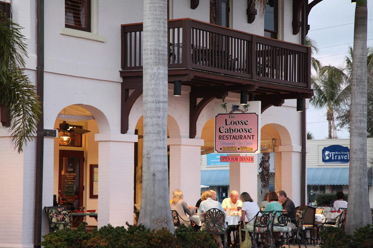 A quiet Florida island with clear blue water and uncrowded beaches is ...