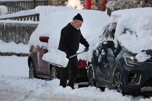 New weather maps show snow blast hammering UK from Scotland to Cornwall ...
