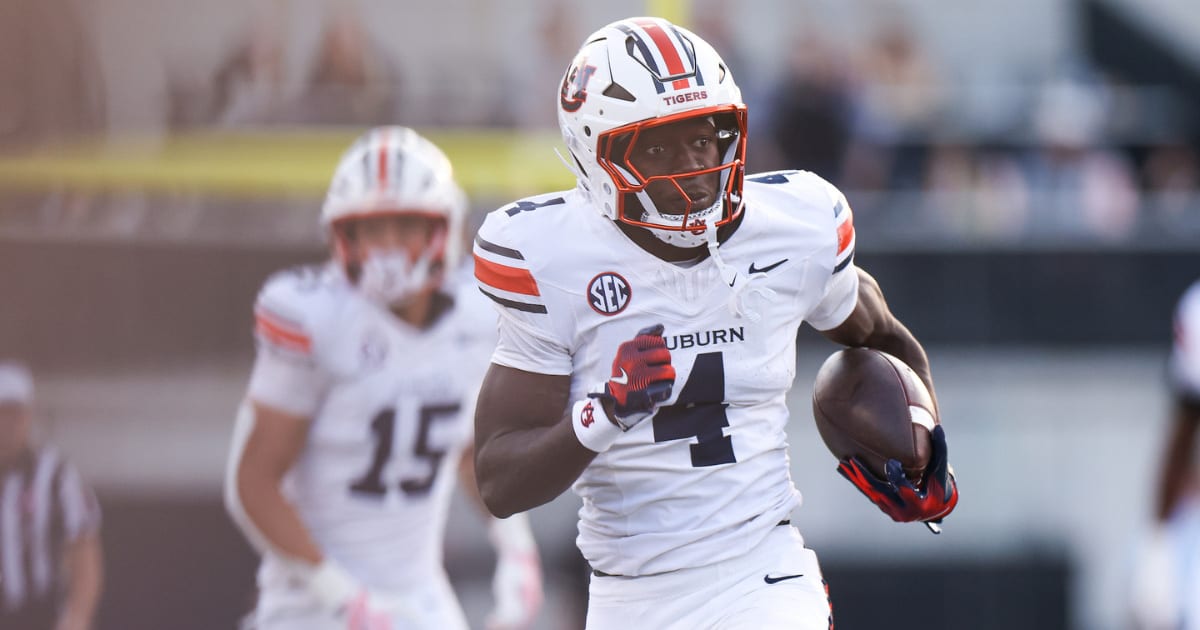 Transfer portal WR Malcolm Simmons to visit Kentucky