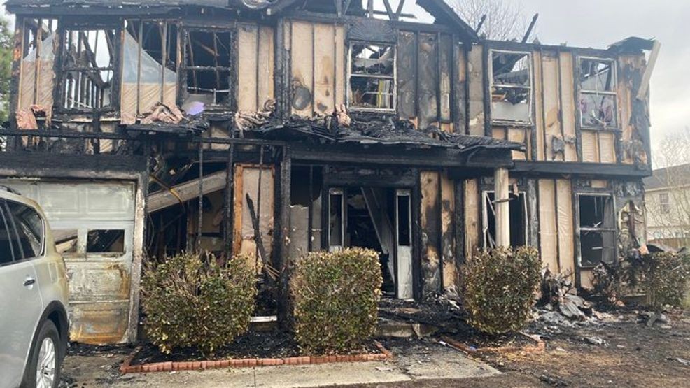'I just ran out the door': Columbia's Summit hit by second fire in two ...
