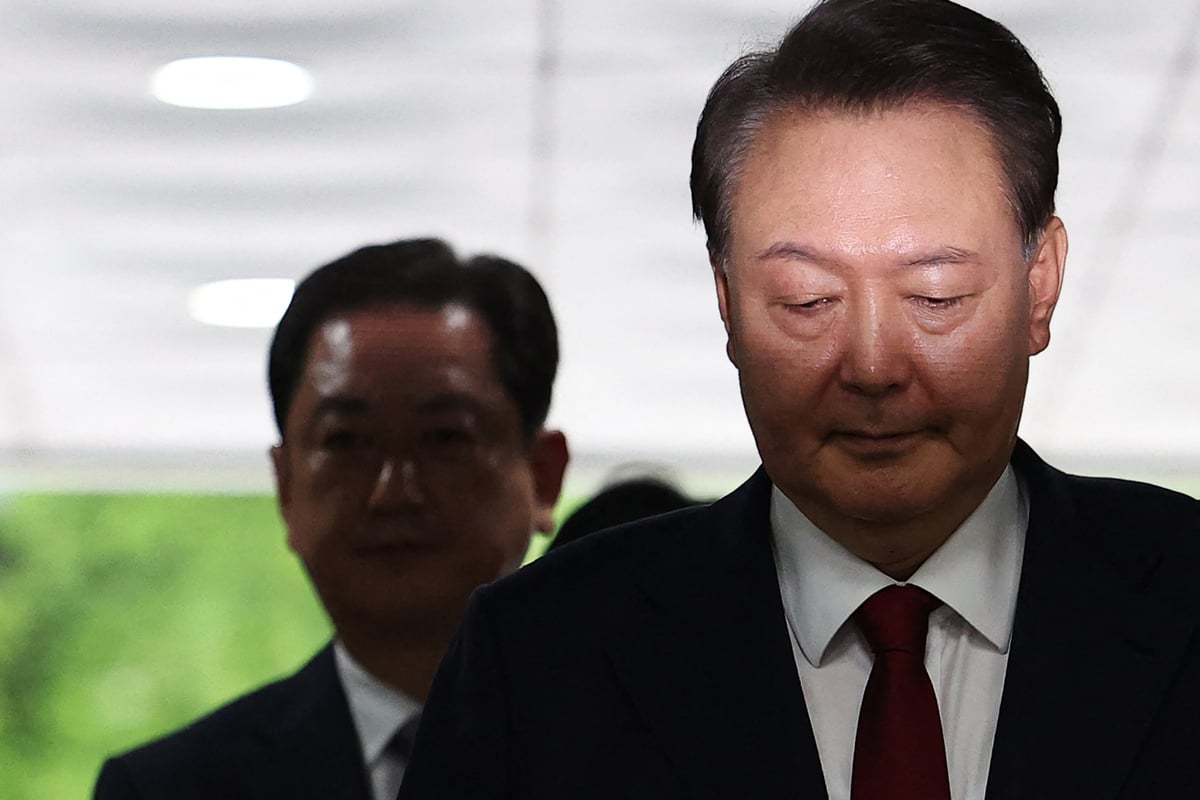 South Korean court issues new arrest warrant for ex-president amid ...