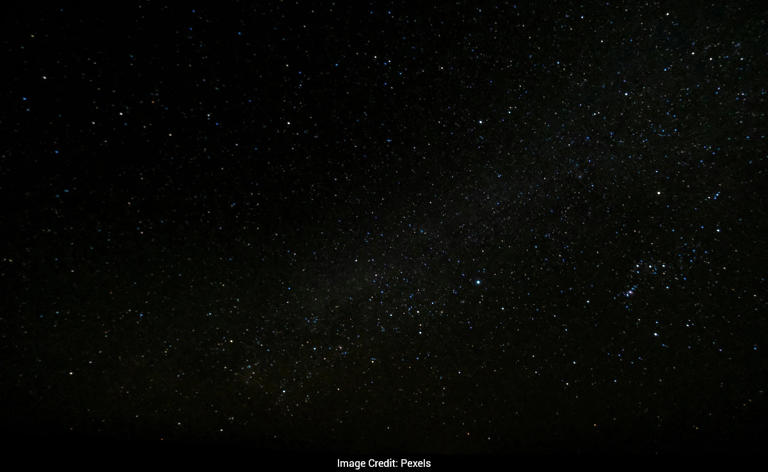 Astronomers discover a rogue planet with Saturn-like mass