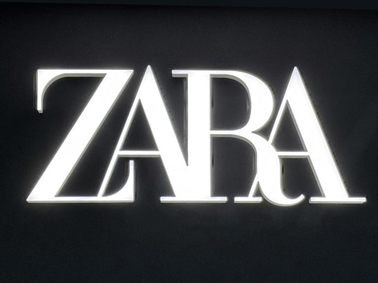 高見えアウターなら、【ZARA】が良いかも! 狙いたいのは「中綿アウター」♡