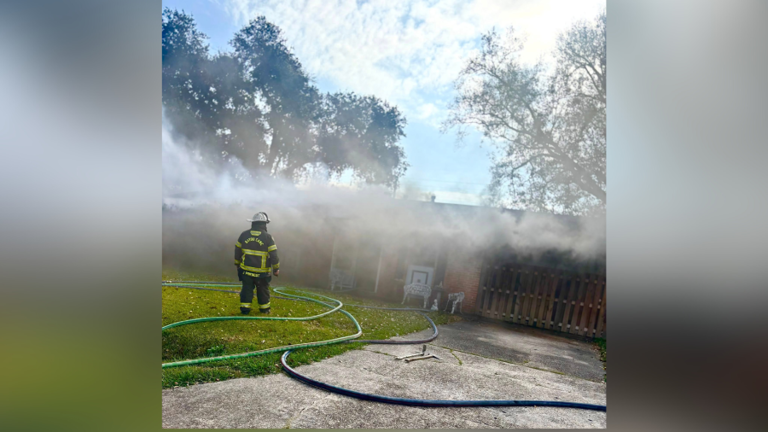 Bayou Cane Fire Protection District crews respond to Houma fire