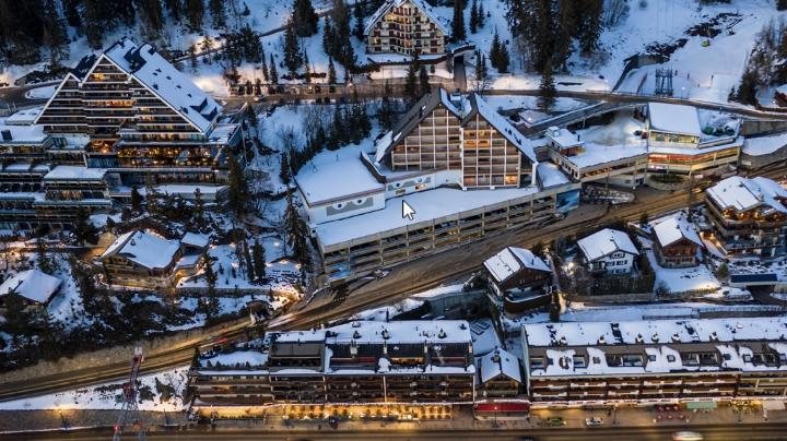 Kebakaran Swiss diduga akibat kembang api "Lilin Air Mancur"