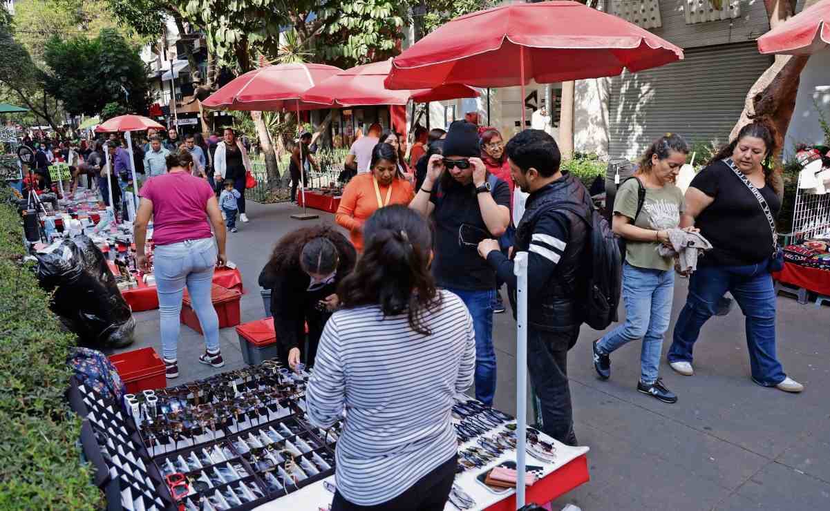 Ambulantes se adueñan de la Zona Rosa