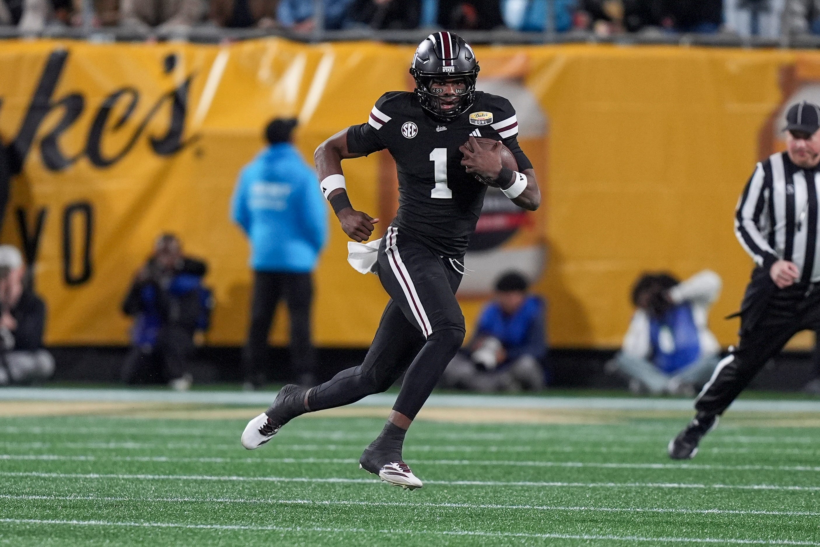 Kamario Taylor injury update: Mississippi State QB carted off field in ...