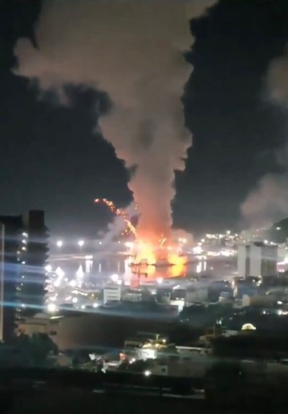 Huge explosions erupt in Venezuela's capital as tensions with US reach ...