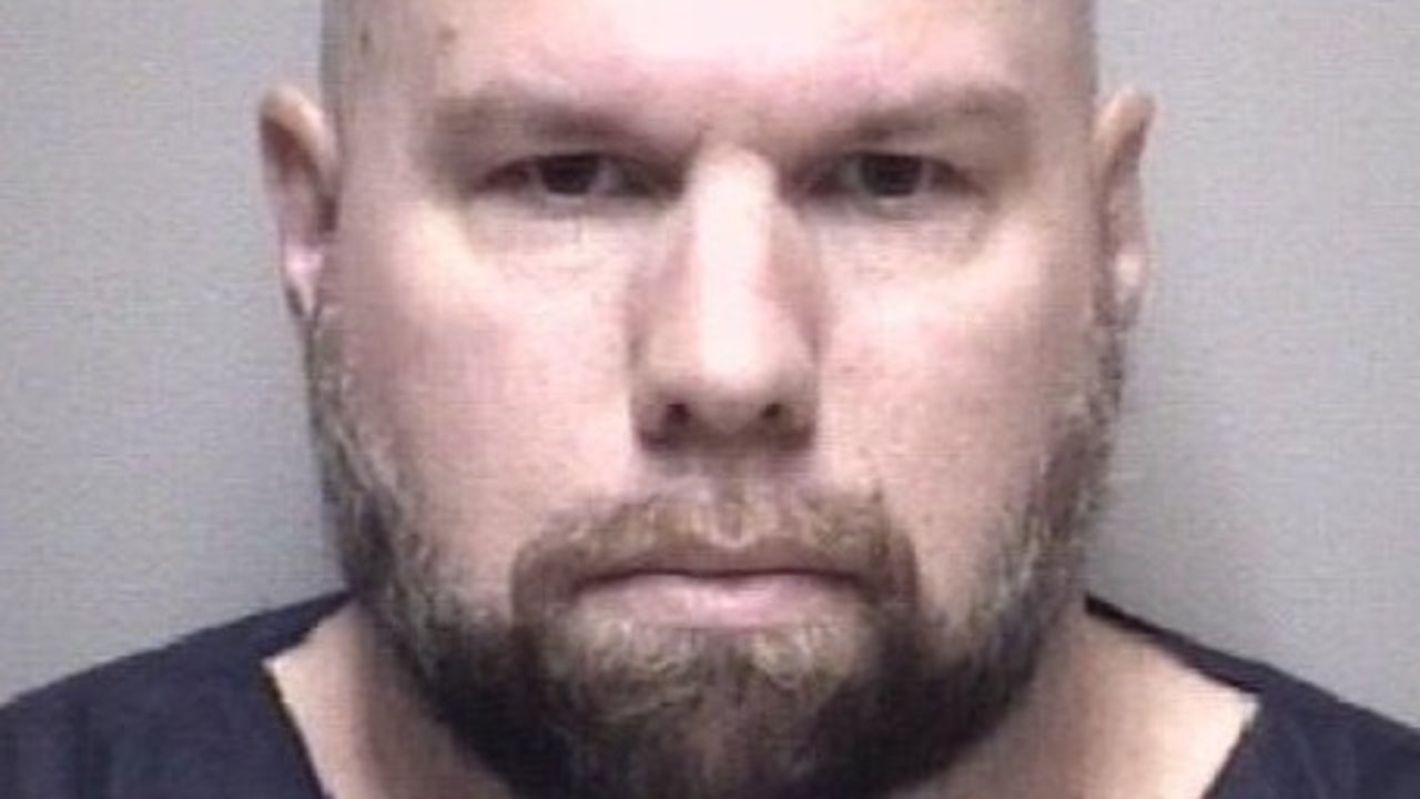 Galveston man accused of detaining person while posing as officer ...