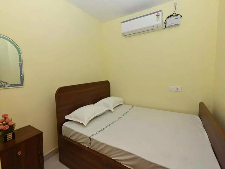 Indian Railways introduces sleeping pods at Guntur, Andhra Pradesh; a ...