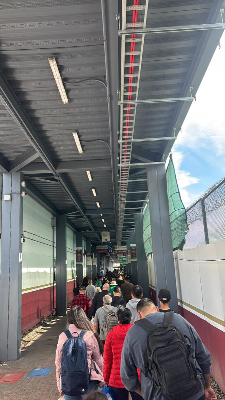 Reportan cierre de cruce peatonal de San Ysidro hacia Tijuana