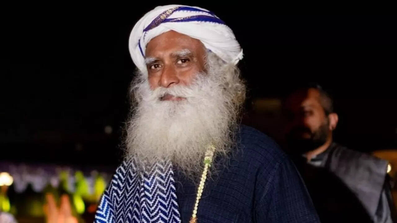Why some teens can't get along with their parents: Sadhguru explains ...