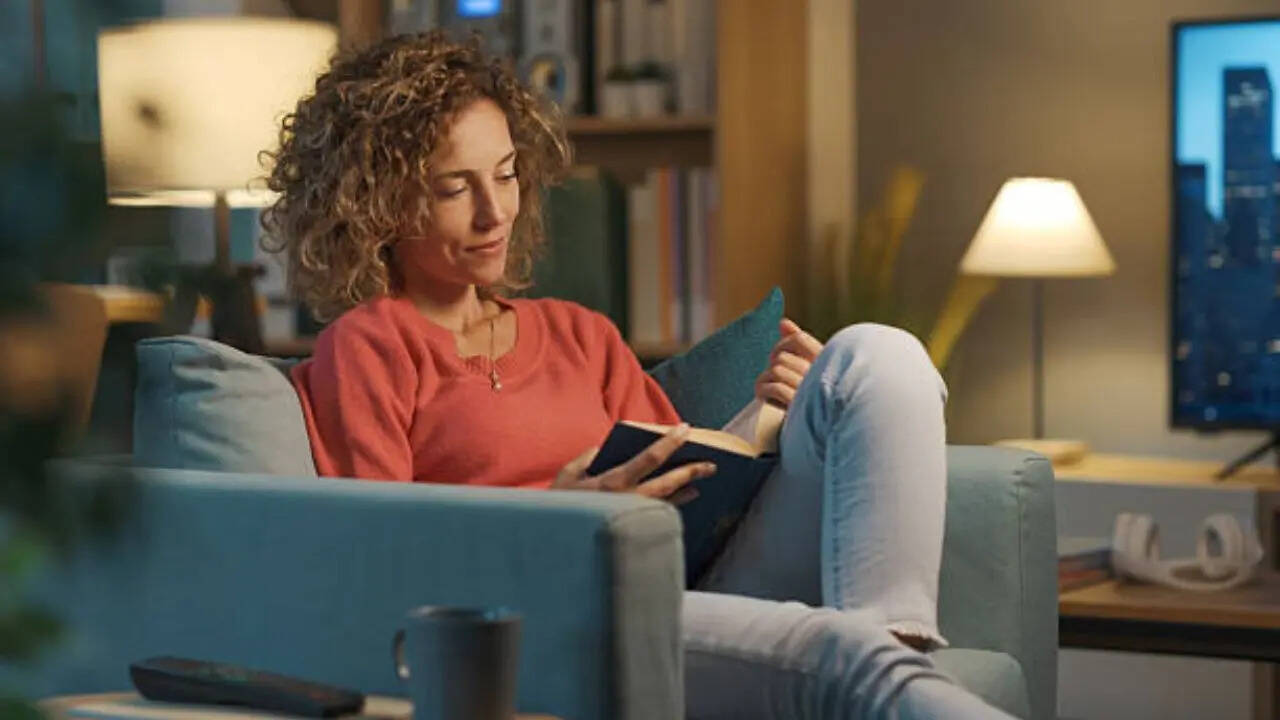 How reading strengthens your brain: The surprising benefits for memory ...