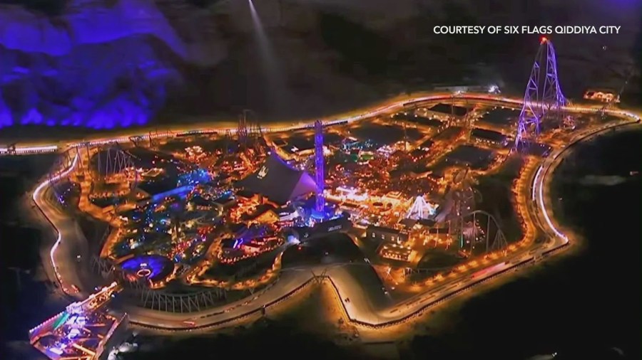 World’s tallest, fastest roller coaster opens — and it can be seen from ...