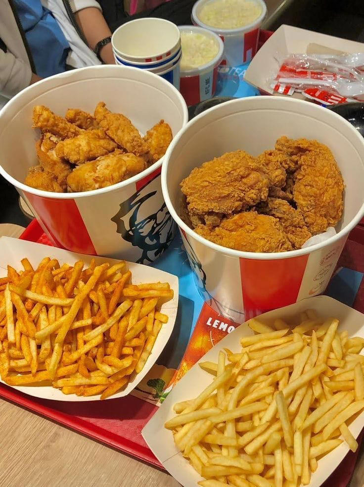 Can regular intake of fast foods lead to illnesses and death?