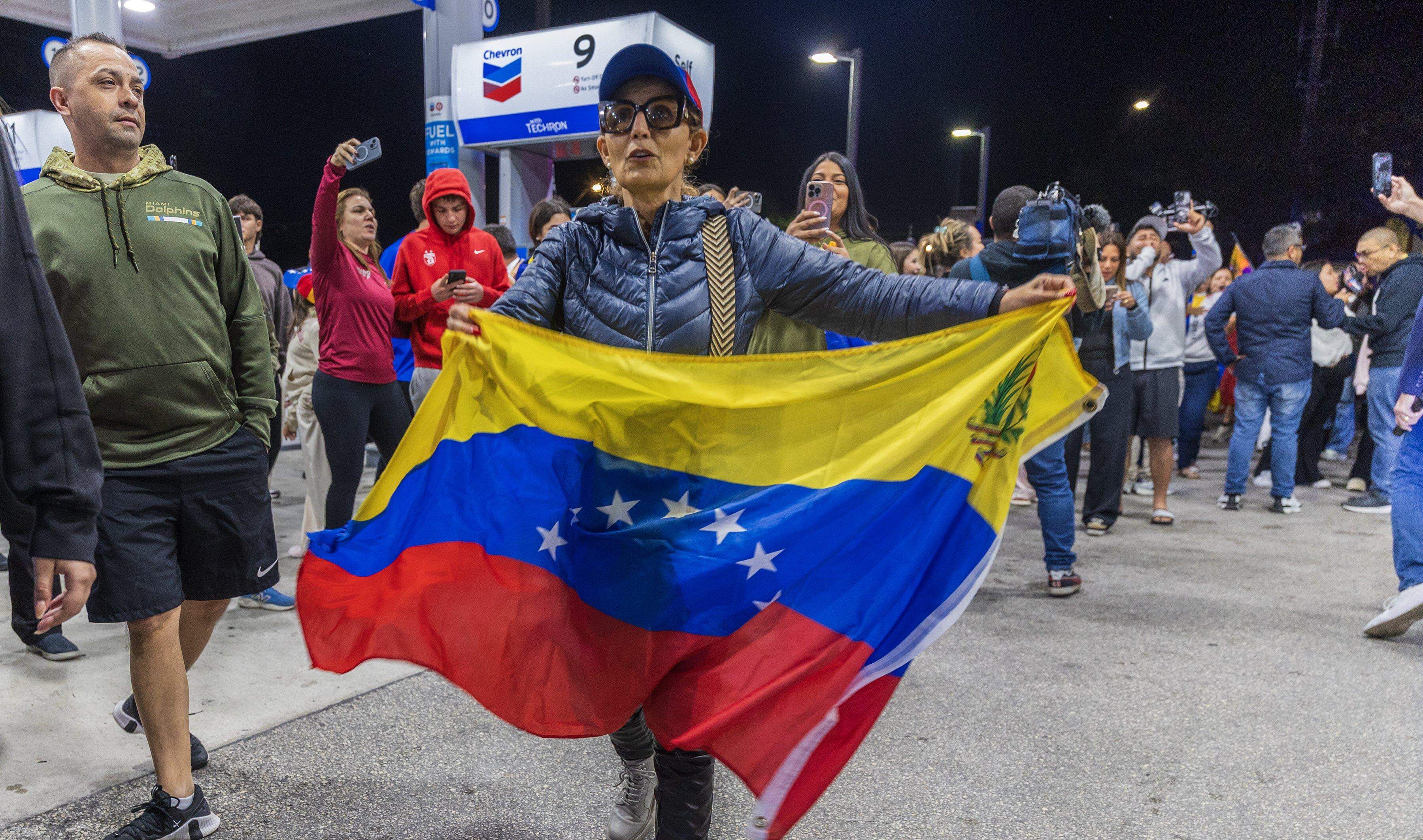 See Miami's Venezuelan exile community celebrate the capture of Maduro