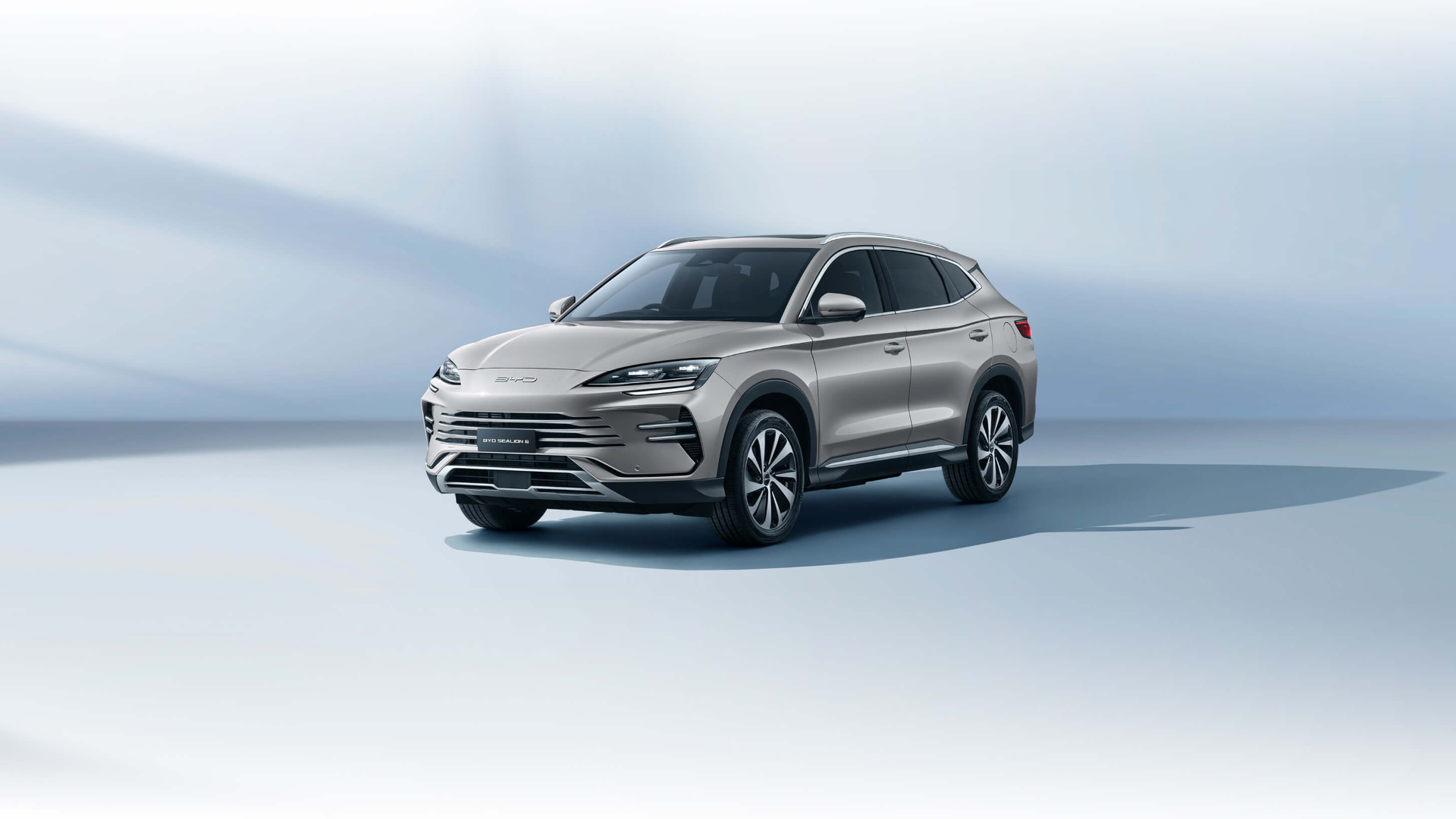 China’s high-performance EV gets 82.7 kWh battery boost that pushes ...