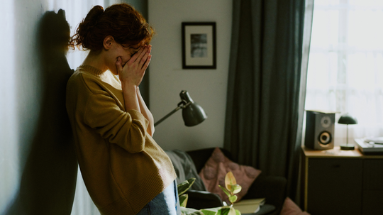 Why people stay in relationships even when they’re unhappy, according ...