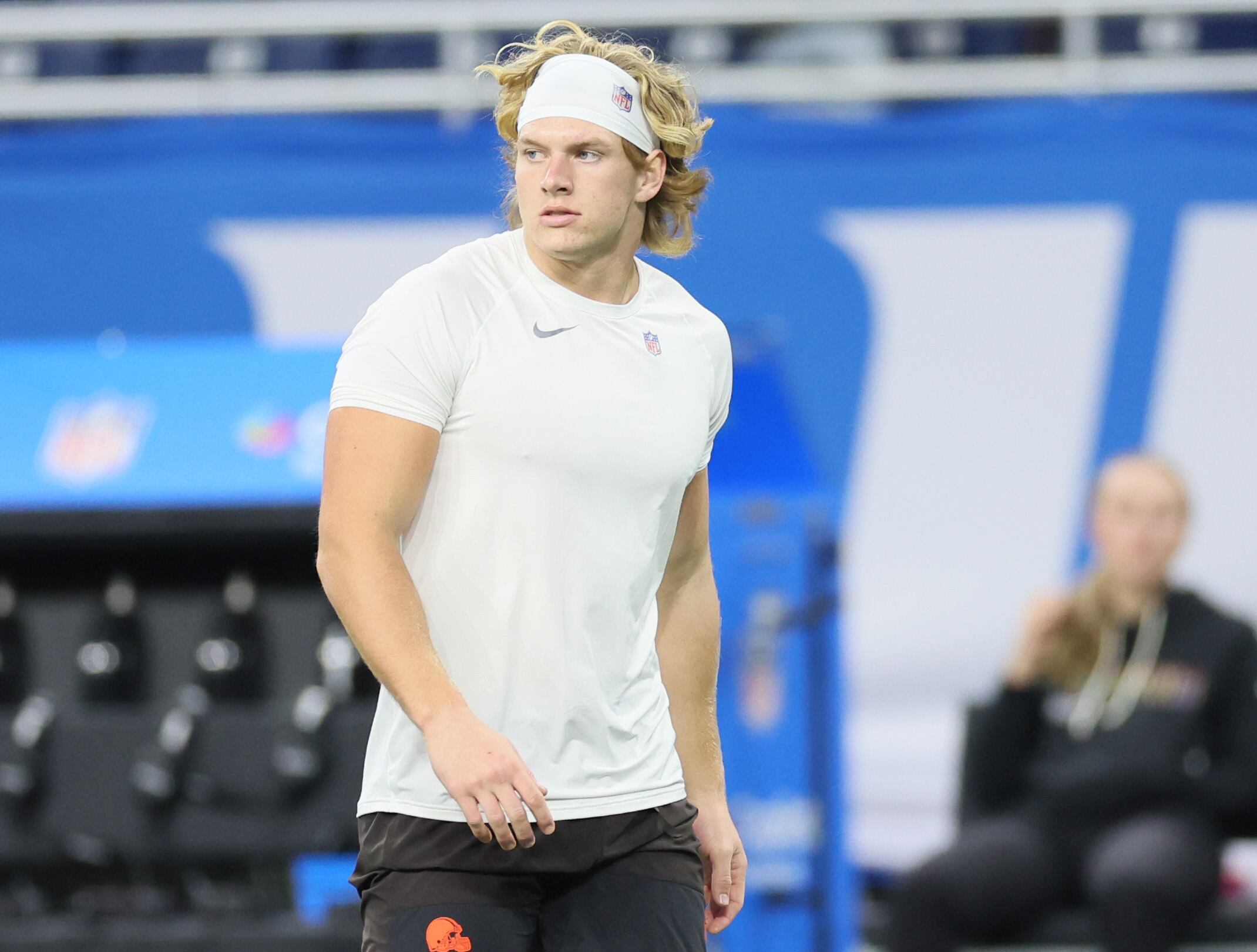 How Browns LB Carson Schwesinger turned toughness and consistency into ...