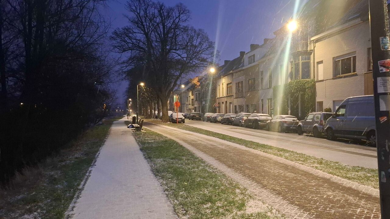 Vanavond en vannacht opnieuw sneeuw verwacht, KMI waarschuwt met code ...