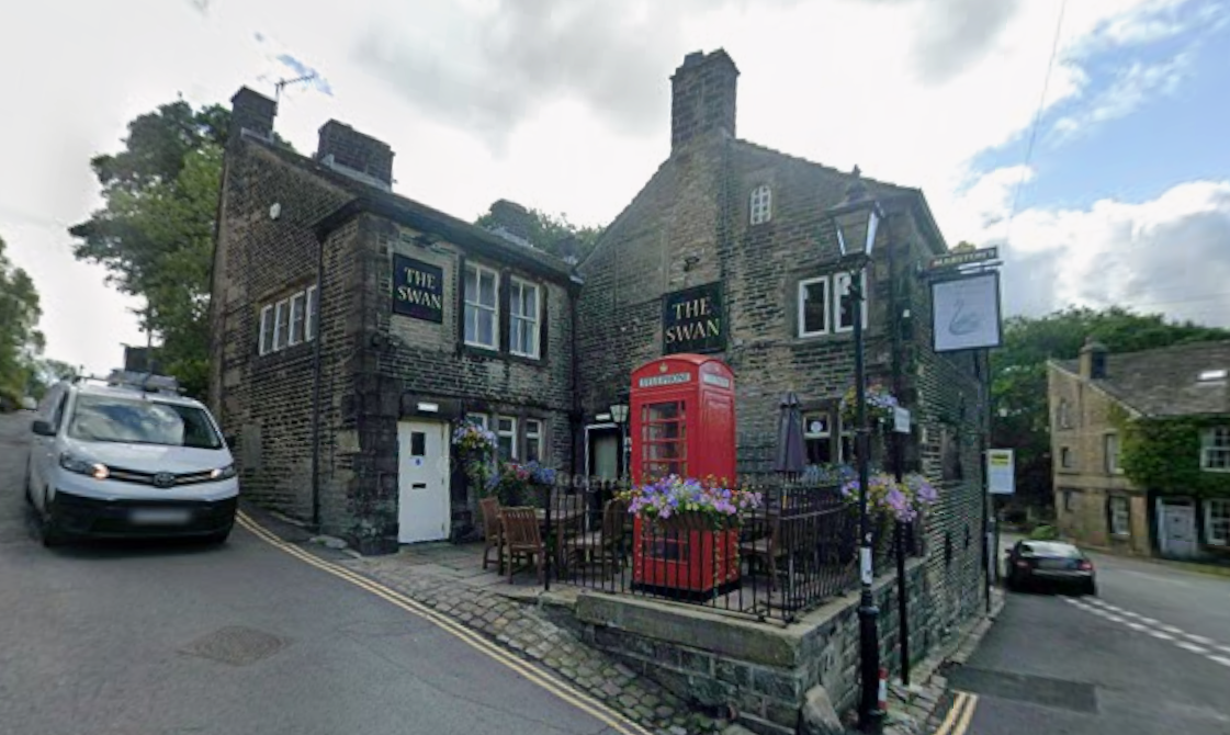 Village pub in tranquil Saddleworth village gets new food hygiene rating