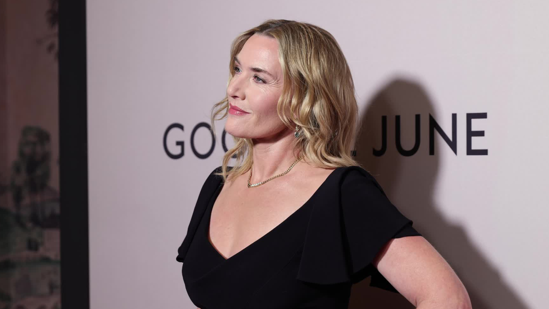 News of the week: Kate Winslet reveals she 'kissed a few girls' as a teen