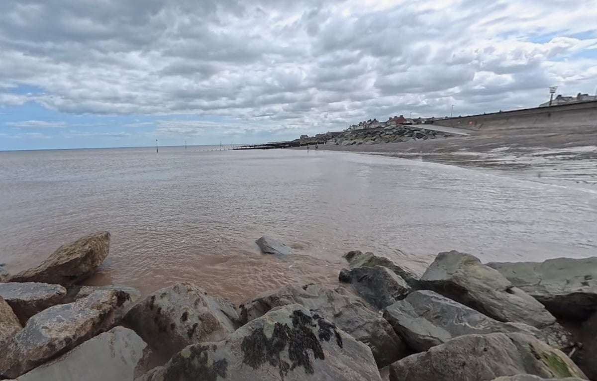 Double tragedy as two people die while trying to rescue teenage girl