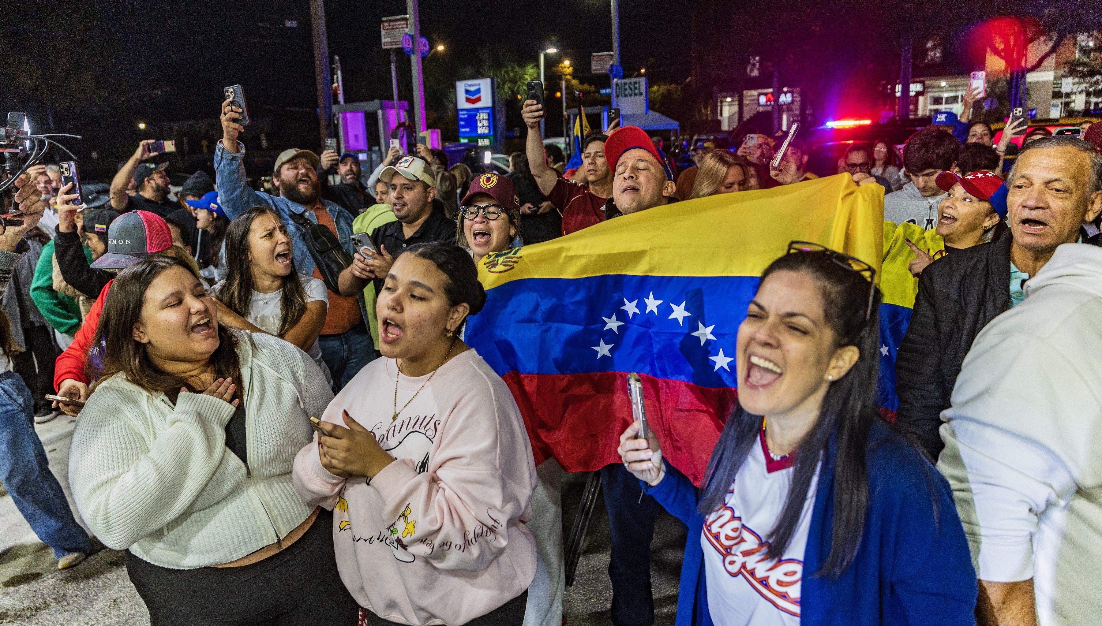See Miami's Venezuelan exile community celebrate the capture of Maduro