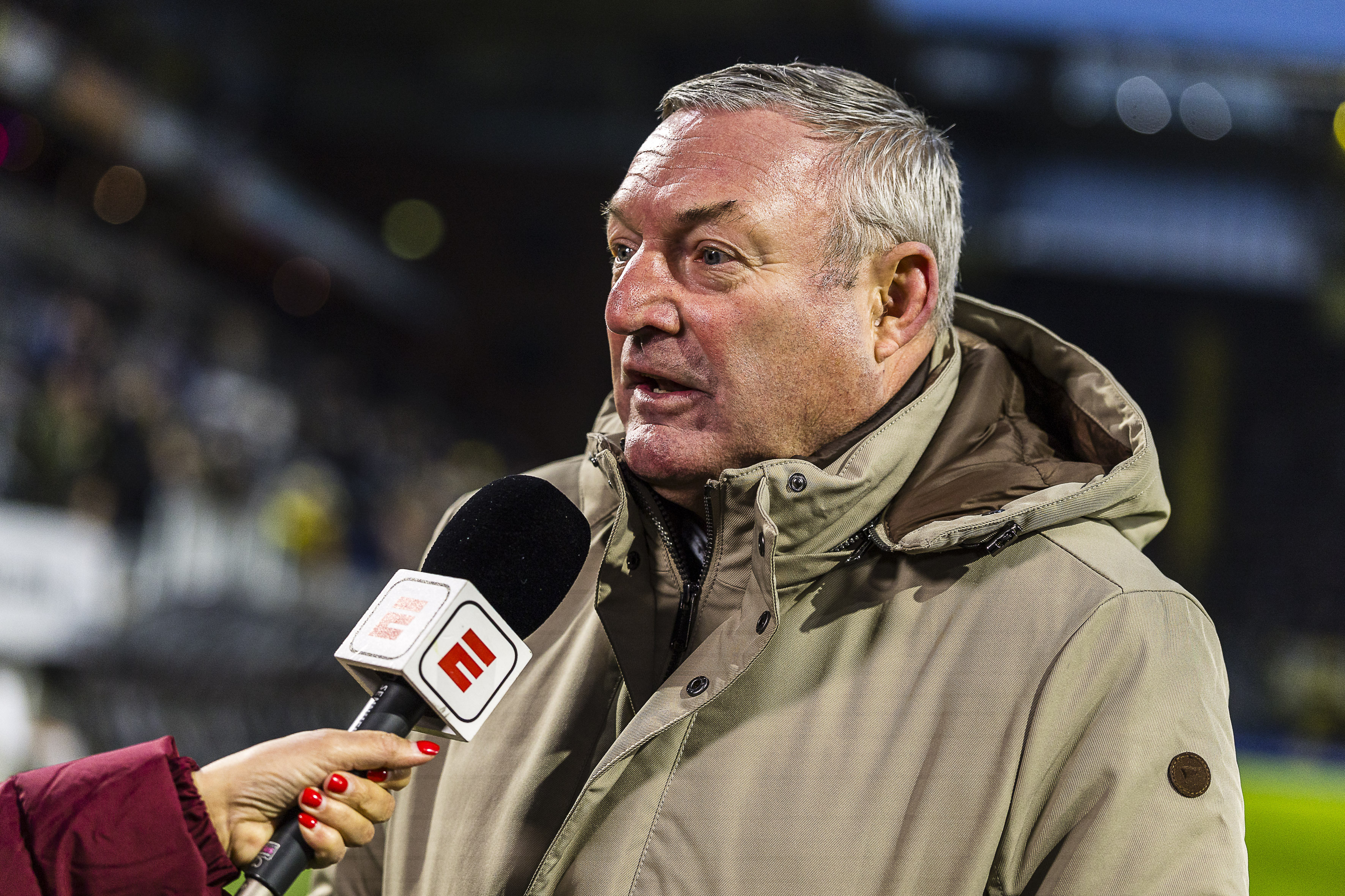 Ron Jans verlaat FC Utrecht na dit seizoen en gaat met pensioen