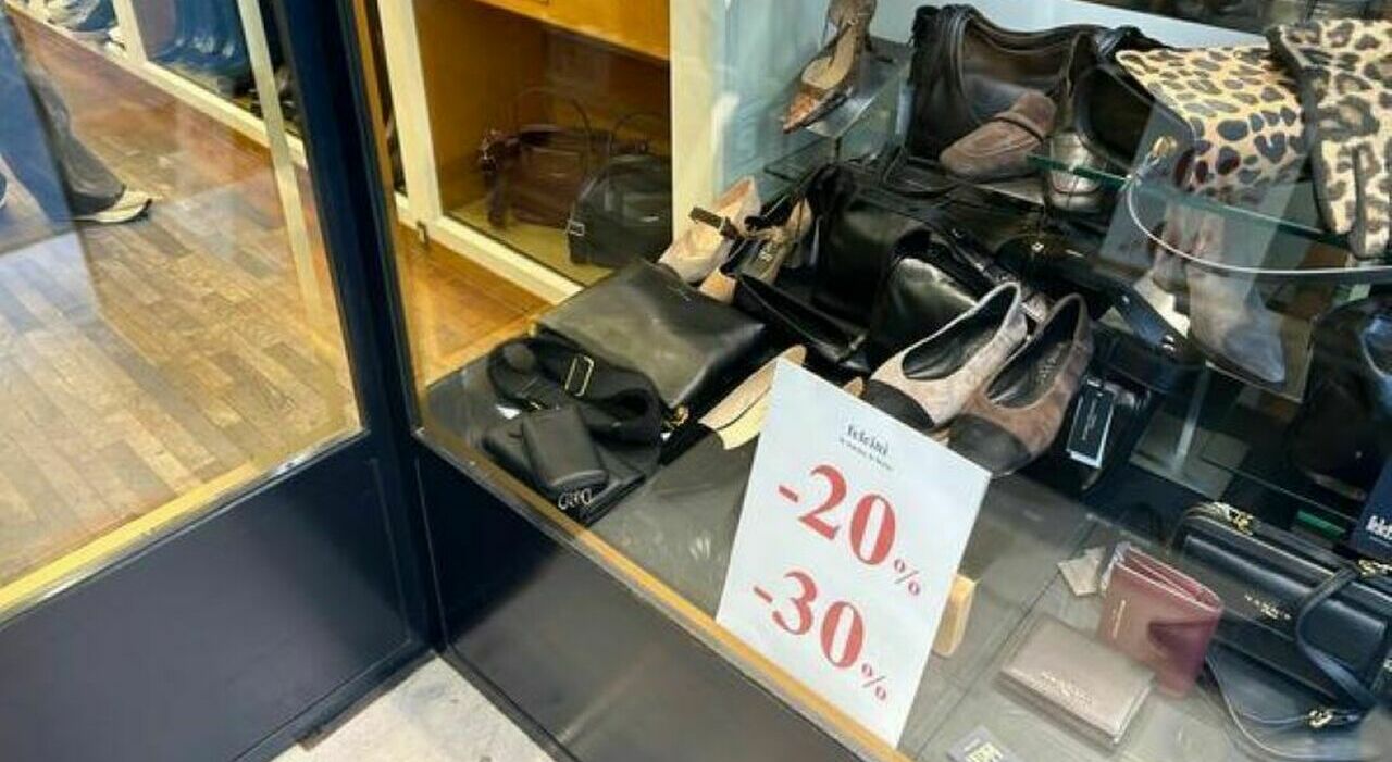 Ancona, al via i saldi invernali. Ma regna lo scetticismo: «Inutile ...