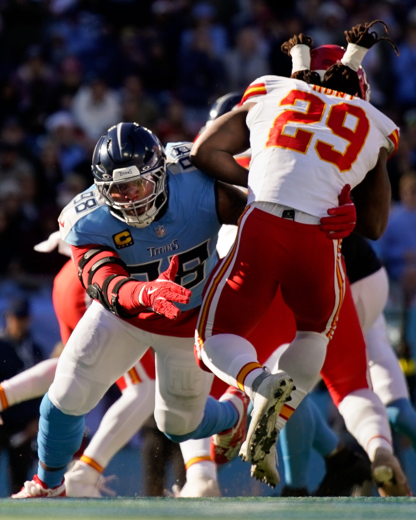 Contain Titans DT Jeffery Simmons and Jaguars will wrap up division