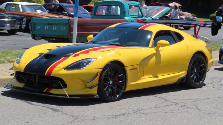 2016 Dodge Viper ACR: First modern Viper built to hunt lap records