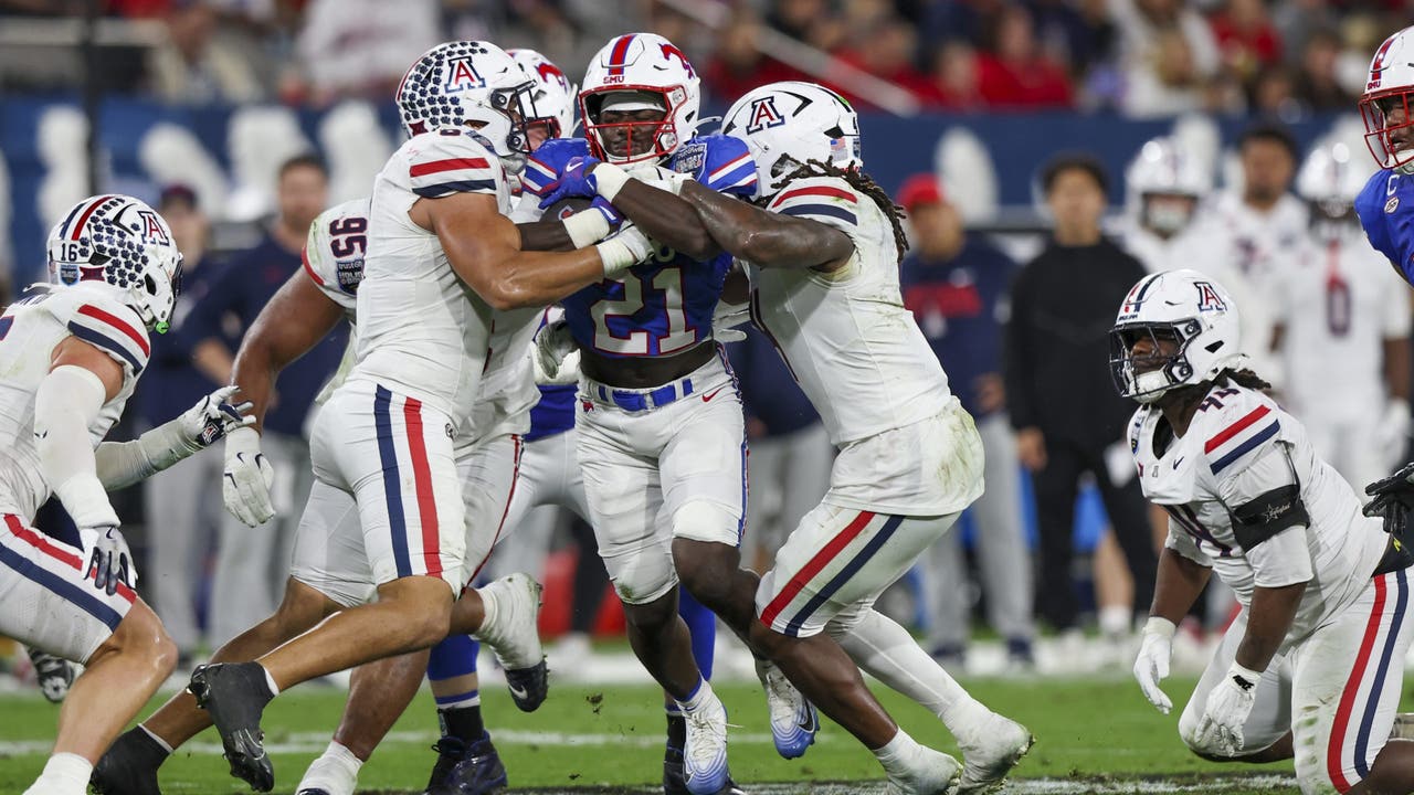 SMU takes down Arizona in San Diego Holiday Bowl